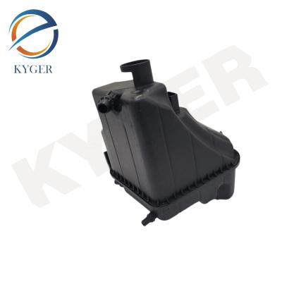 China 17138677649 Engine Parts Cooling System Coolant Expansion Tank Reservoir 1713 8677 649 For BMW F30 F80 F21 F32 F82 F33 F83 F36 for sale