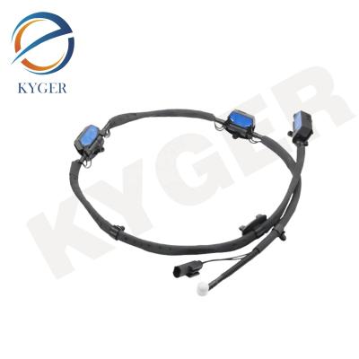 China Auto Part Cooling System 6166 7205 117 Auto Spare Car Parts Front Windshield Washer Hose For BMW BMW 5 Series 528i  61667205117 for sale