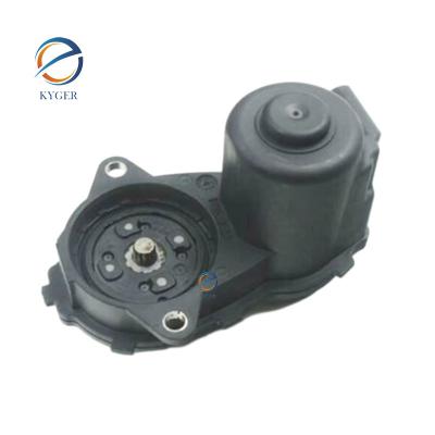 Cina 172 906 02 00 Attuatore del freno di parcheggio posteriore sinistra 1729060200 per Mercedes Benz W176 W246 W242 W205 X156 in vendita