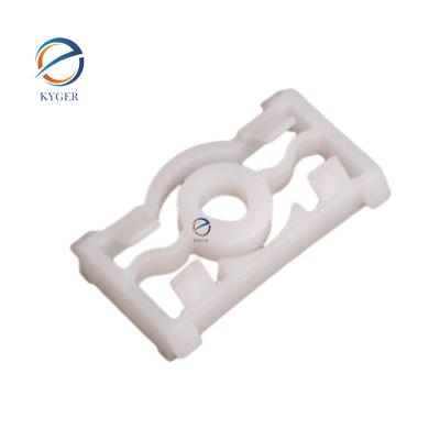 Cina LR014488 Ricambi per autoveicoli Clip per tetto bianco per Land Rover Range Rover Sport L320 Discovery 4 L319 in vendita
