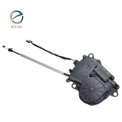 China Autoonderdelen 51247374006 Achterluik slot actuator Deur slot actuator Achterluik 5124 7374 006 voor BMW X1 F48 F49 Te koop