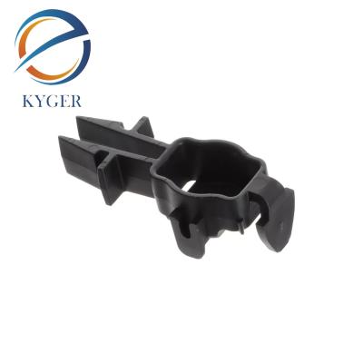 China LR002228 Upper Deflector Retainer for Land Rover Freelander 2 2008-2015 Sport 2015- Evoque 2012-2019 for sale
