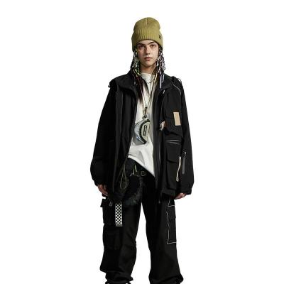 China Ski Jacket with Multi-Pockets and Windproof Technology Made of 100% Polyester Material for sale