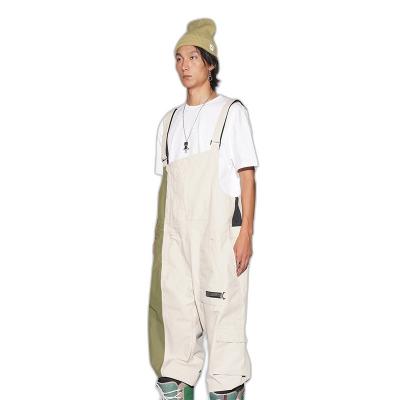 China Comfortable Fabric Fully Taped Contrasting Cargo Crash Overalls with Material Technology for sale