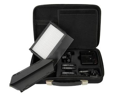 中国 電池との調節可能で積み重ね可能なLEDのビデオ・カメラの照明 販売のため