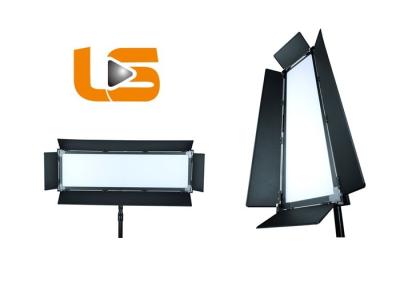 Cina Luce lunga di fotografia dello studio di colore LED della Bi di alto potere 200W di forma con il Barndoor P-2400ASVL in vendita
