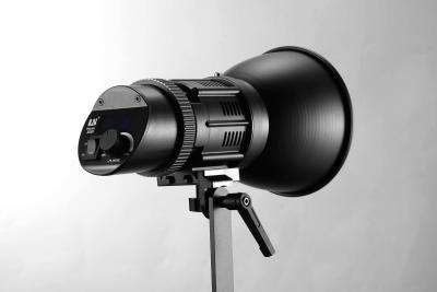 Cina Fuoco compatto 50D, luce del giorno 5600K, 9714Lux/m della luce del LED con il riflettore, con telecomando in vendita