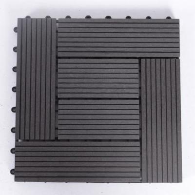Cina Rivestimento esteriore rapido di UVproof Wpc delle mattonelle di Decking del giardino 23mm Diy dell'installazione in vendita