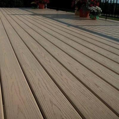 Cina Facile installi la pavimentazione composita termoresistente del patio di Decking dell'estrusione di WPC Co in vendita