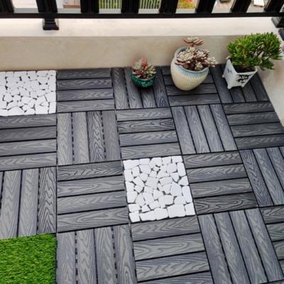 Cina 135 x Decking composito riciclato 25mm si imbarcano sul Decking composito del bordo solido in vendita