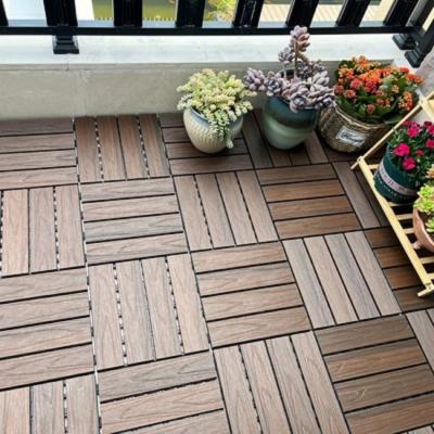 Cina Anti bordi di plastica di Decking del giardino di Decking 600MM di corrosione WPC DIY senza accessori in vendita