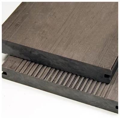 Cina Anti HDPE solido 150 x 25mm compositi di legno di Decking di corrosione WPC in vendita