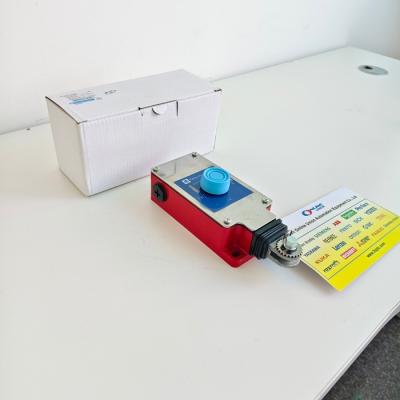 China XY2CH13250 Schneider latching emergency stop rope pull switch for sale