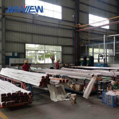 China Van de de Fabrikanten het Superieure Aangepaste Lage Prijs van China Profiel van het Aluminiumuitdrijvingen Gebogen Te koop