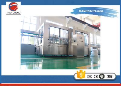 China Estabilidade alta de enchimento das cabeças 40 da máquina de enchimento 9.5KW da água de Monoblock auto à venda