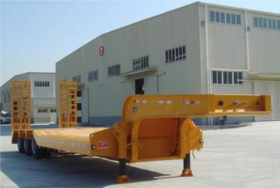 China 3axles Gooseneck 13meters Excavator Low Bed Semi 3axles 60tons Excavator Transport Gooseneck Lowboy Low Bed Lowbed Truck Semi Trailer for sale
