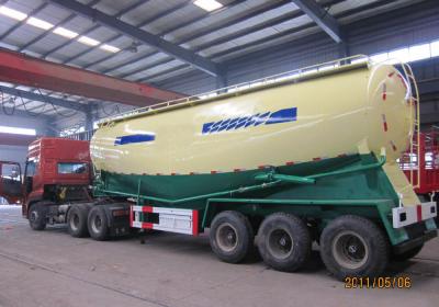 China 3 Axles 60tons Flour Cement Bulk Tank Semi Trailer 3 Axles 30cbm 40 Tons Powder Material Bulk Cement Tank Semi Trailer for sale