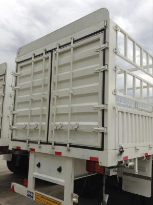 China 4 Axle 80 Ton Van/Box/Side Wall/Fence/Stake Truck Semi Trailer for Animal/Livestock/Beer Transport for sale