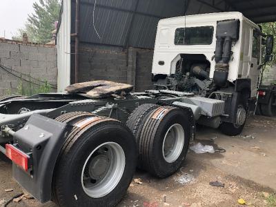 China High Quality Low Price Euro III 12 Wheels 375HP 35 Ton 6X4 Sinotruck HOWO Used Tractor Truck for Sales by Owner for sale