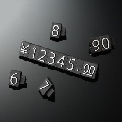 China Customizable 3D Digital Convex Plastic Watch Display Stand with Pricing Cubes for sale