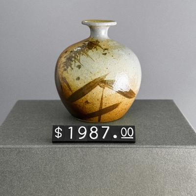 China AP3-10-7.5 ABS Adjustable Triangular Price Display Stand For Perfume Watches Glasses Shop for sale