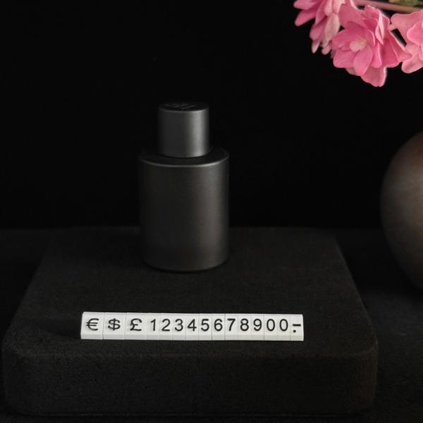 Quality High Contrast Mini Price Tag Cubes Triangular 5x3mm for Jewellery Display for sale