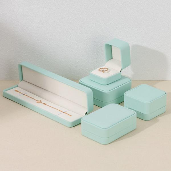 Quality BPU03 PU Leather Square Luxury Gift Box Set For Jewelry Display And Packaging for sale