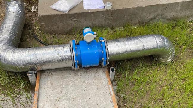 DN500-3000 Electromagnetic Flow Meter product image showing industrial installation