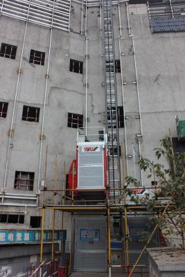 Κίνα Κατασκευαστική εγκατάσταση 110kw 300m Rack and Pinion Construction Hoist Hot Galvanized προς πώληση