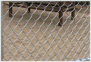 China Security Construction Site Chain Link Fencing Roll Hot Dipped Galvanized Treatment for sale