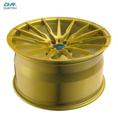 Cina pittura bronzea forgiata di un pezzo dell'oro del cappuccio su ordinazione delle ruote di 22in in vendita