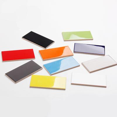 China Water Absorption 0.5% GradeAAA Subway Glossy Texture Glass Mosaic Tile for Backsplash for sale