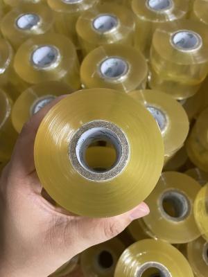 China PVC colorido de 130 Mic que envolve o rolo de filme para o fio e o cabo à venda