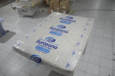 Cina Allungamento stampato morbido del film del PVC che imballa larghezza 30kg di 10cm su misura per il materasso in vendita