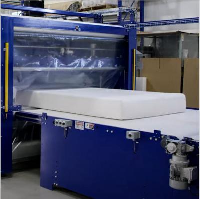 Cina Chiaro rotolo di film trasparente del PE che imballa morbidezza regolare 100kg per lo spostamento del materasso in vendita