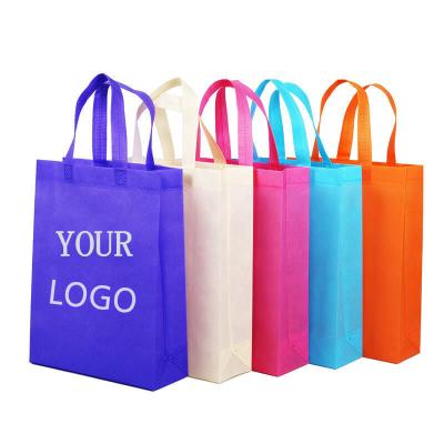 Cina L'acquisto su misura di Logo Non Woven Bag Reusable ha riciclato Tote Bags di plastica in vendita