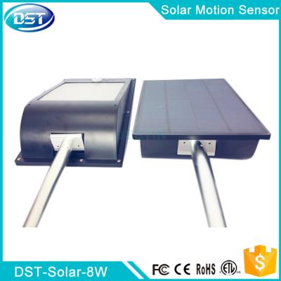 China New design solar novelty light 8watt 81PCS LED Multifunctional solar light trap 18650 battery replaceable for sale