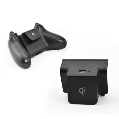 Cina 700mAh pacchetto della batteria ricaricabile dello XBOX ONE del Ni MH con Wirelesss che carica funzione in vendita