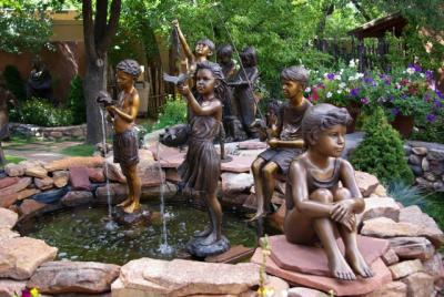 China Bronze/Brass Casting Children Tree Sculpture For Garden Decorating for sale