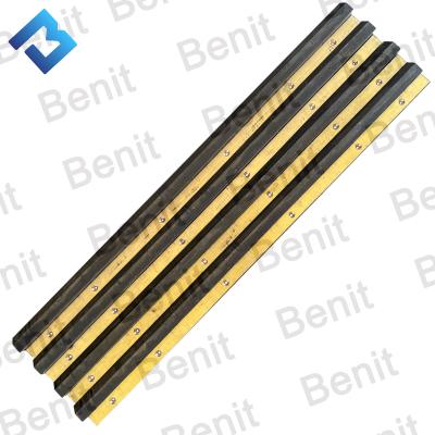 China Asphalt Paver Wear Parts V6000TVE Hammer Wear Resistant Bar Kit Tamper Bar Wear Plate 4812038827 for sale