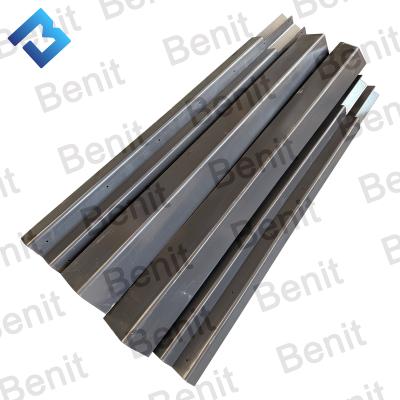 China Transportbandketting Beschermingsset Voor Asfaltmachine BF800C 83701595 Te koop