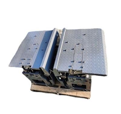 China construction machinery parts  s18003 parts Super 1600-3 0.75m Screed system screed plate assembly for sale
