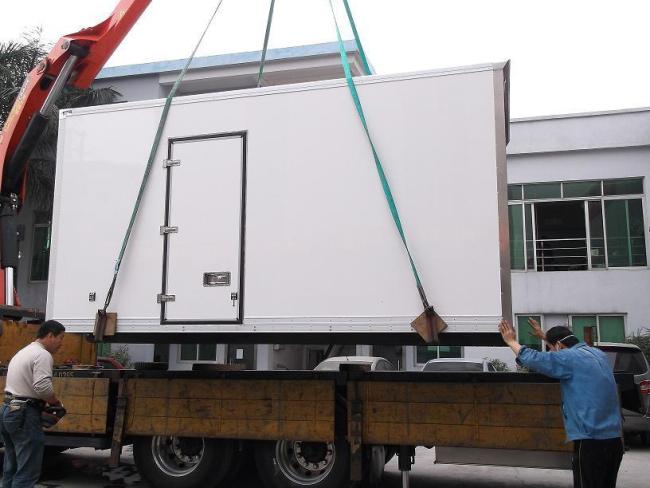 Detailed shot of CBU Dry Freight Truck Body panel assembly