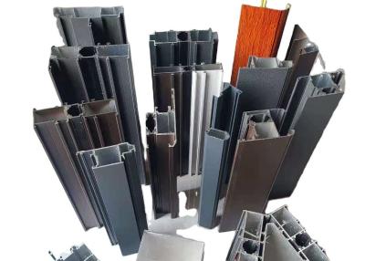 Cina Profili della finestra di alluminio Q320281 per la linea di produzione di costruzione in vendita