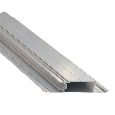 Cina la struttura espelsa di alluminio 1.4mm di profilo di 1.2mm spolverizza il bianco di spruzzatura in vendita