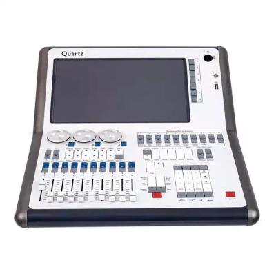 China Quartz DMX 512 Light Controller Quartz DMX Console com V16 Titan System à venda