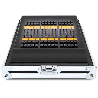 China 4 Saída Dmx Console de Iluminação Fader Wing Controller com GrandMA2 OnPC à venda