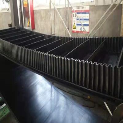 China Black Corrugated Sidewall Conveyor Belt for Large Inclination Transportation for sale