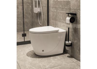 Cina Bagno ceramico bianco intelligente del gabinetto del sensore avanzato moderno del piede in vendita