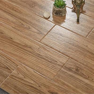 Cina Imiti la struttura di legno solida diritto orla l'ente che completo la porcellana piastrella resistente all'uso in vendita